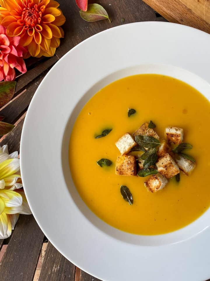 Mini Savoury Profiteroles With Creamy Goat Cheese & Honey - Rosanna ETC