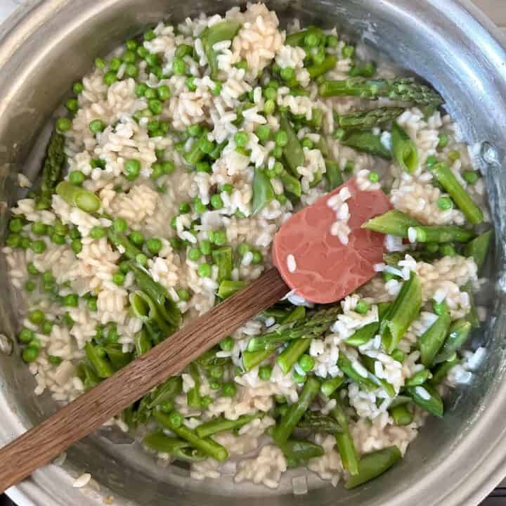 Spring Vegetable Risotto With Asparagus & Peas - Rosanna ETC