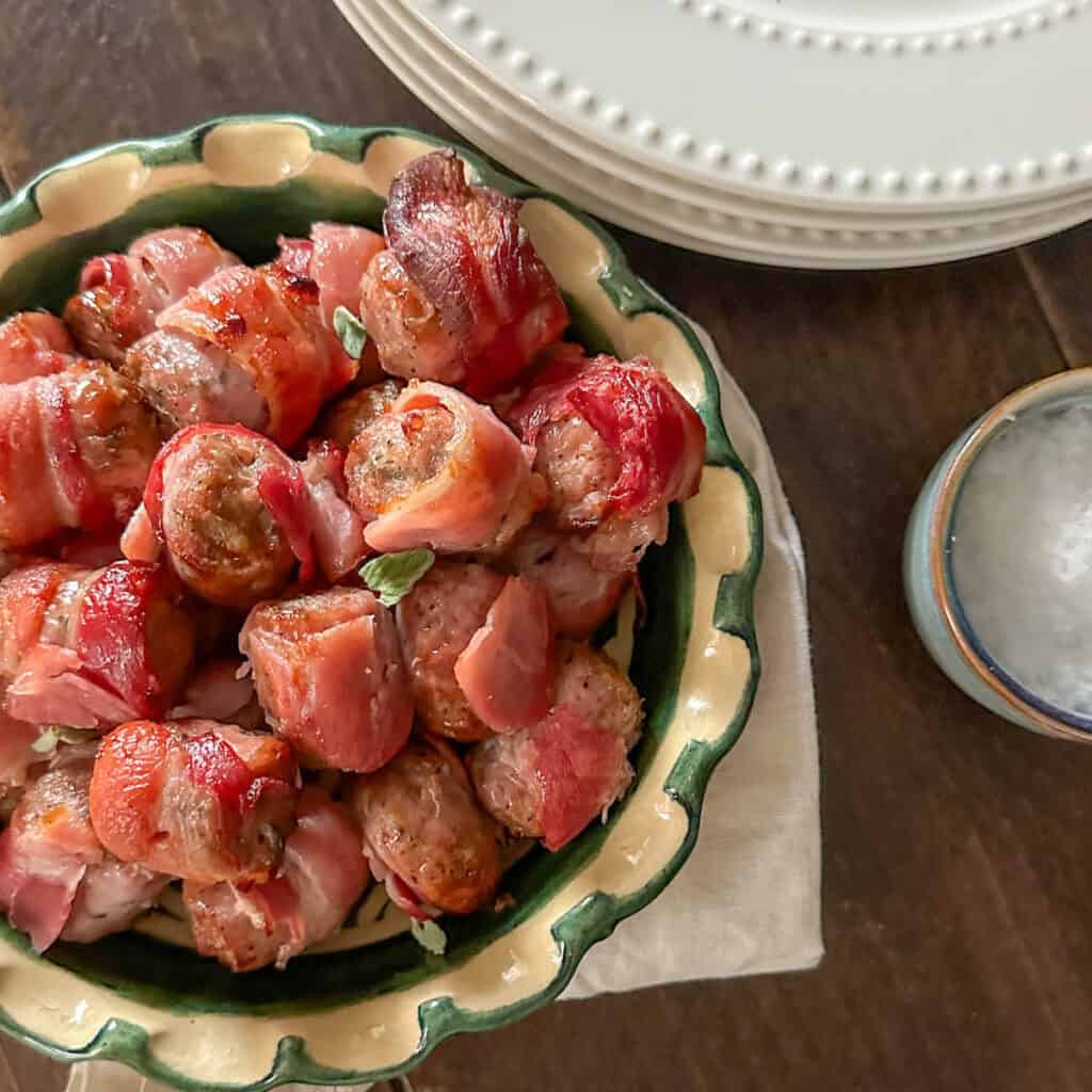 How To Make Sausages Wrapped In Bacon - Rosanna ETC